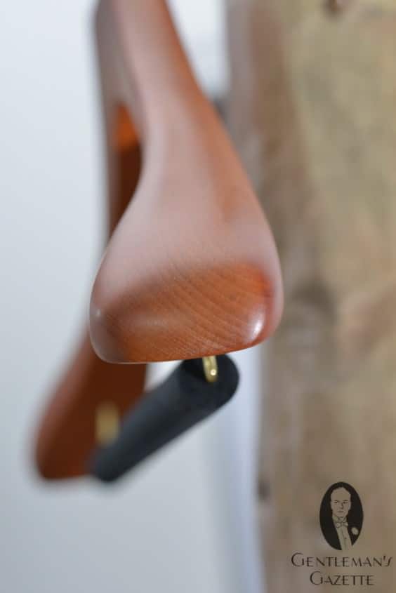 Butler Luxury Wooden Hanger Review