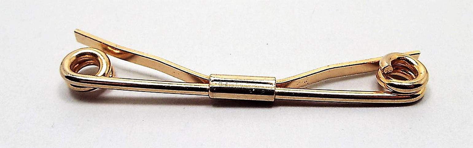 How to Style a Collar Clip – Tips for Men’s Collar Clips, Bars, & Pins