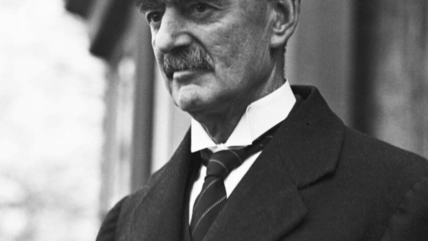 What Men REALLY Wore In The 1940s | Gentleman's Gazette