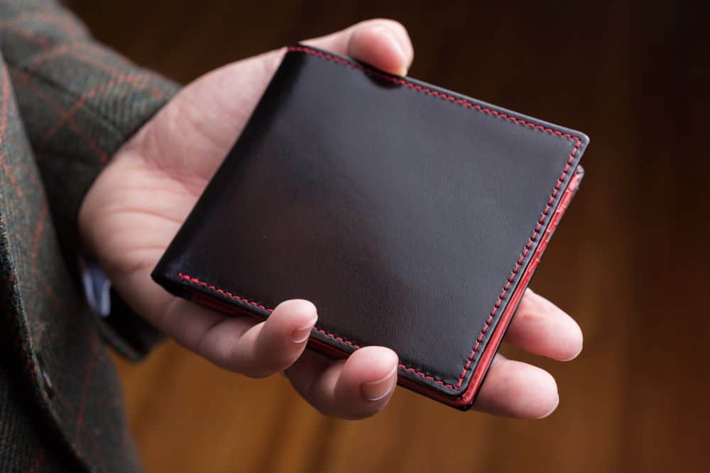 What's The Best Men's Wallet? (Billfold & Money Clip Guide) | Gentleman ...