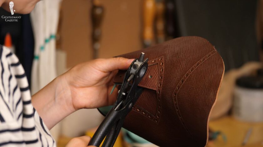 Finishing The Uppers Of Handmade Bespoke Shoes | Gentleman's Gazette