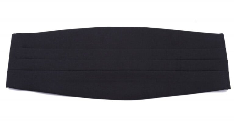 Cummerbunds: The Definitive Guide To Tuxedo Waist Sashes | Gentleman's ...