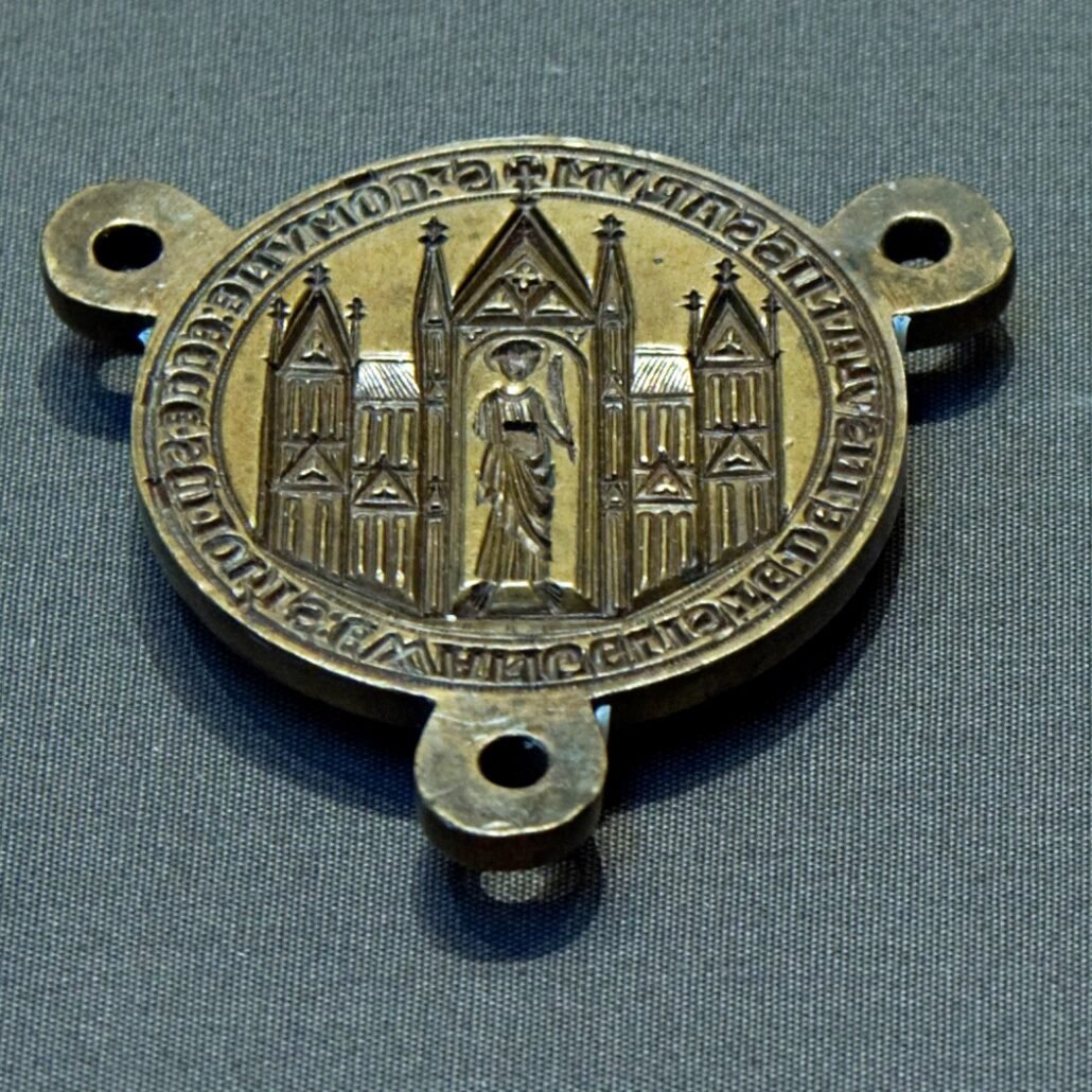 Men's Signet Rings: What They Are & How To Wear Them