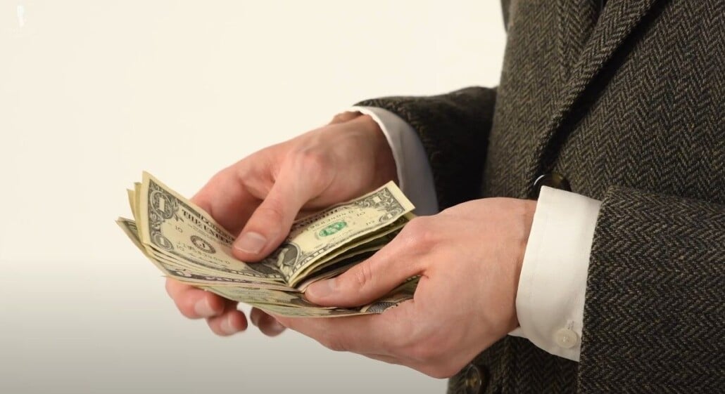 How To Pick A Restaurant For A First Date | Gentleman's Gazette