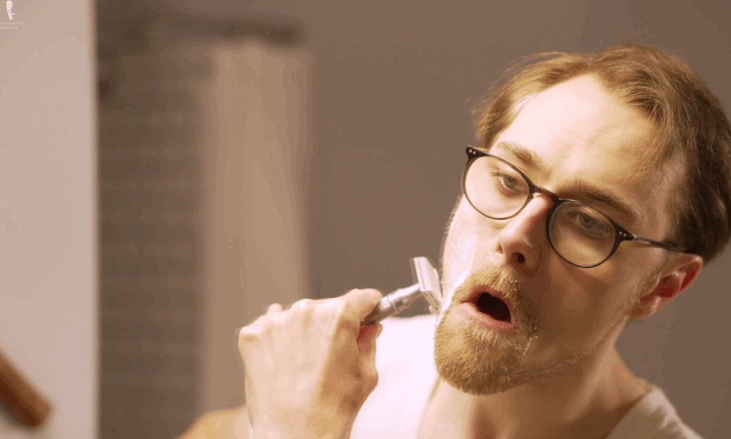 8 Advanced Safety Razor Tips For A Professional Shave | Gentleman's Gazette
